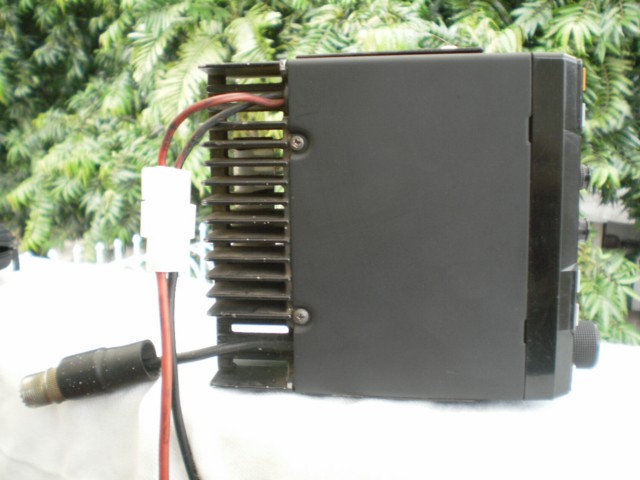 dbest-radio: icom IC-28H (terjual)